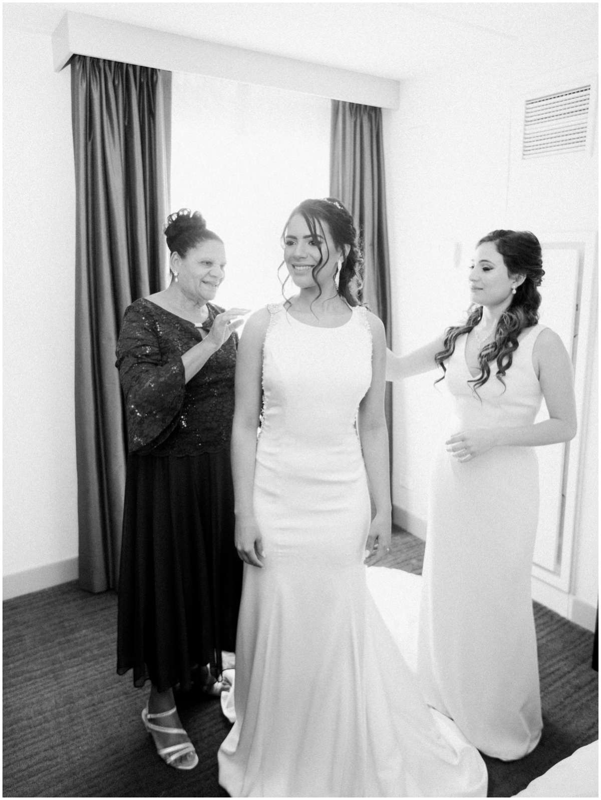 Timber Point Mansion Wedding | Long Island Wedding Photographer