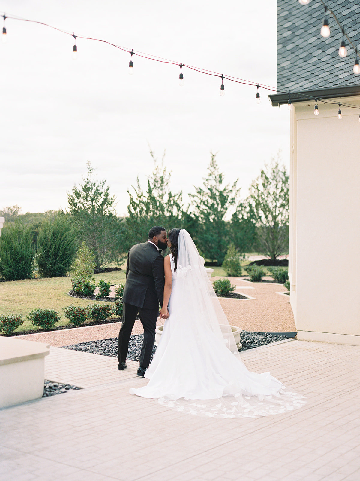 The Hillside Estate Wedding | DFW Wedding Photographer | Tyler + Devon